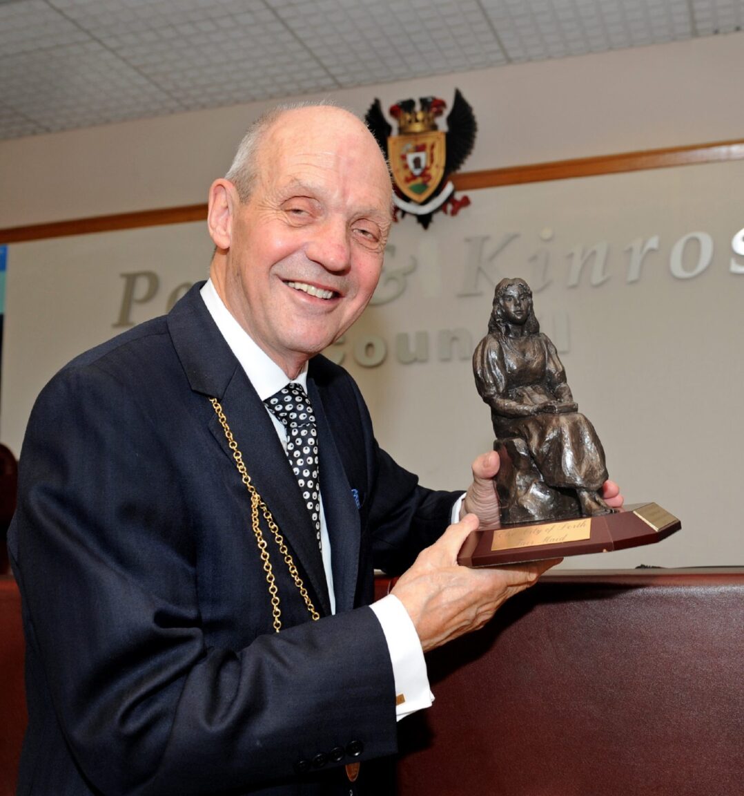 Perth city status leader John Hulbert honoured by family