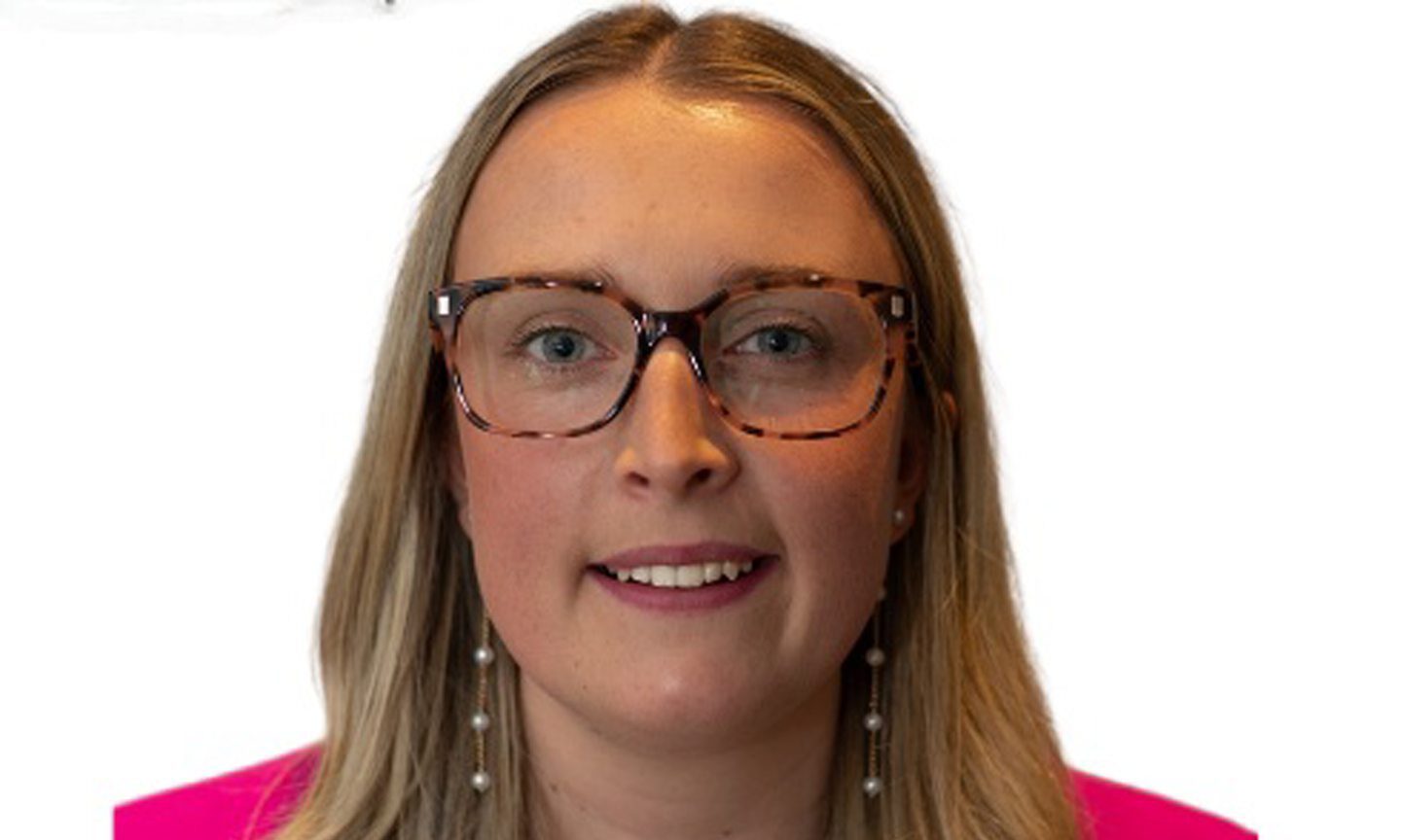 Evaluate HR Dundee to help small businesses avoid HR pitfalls