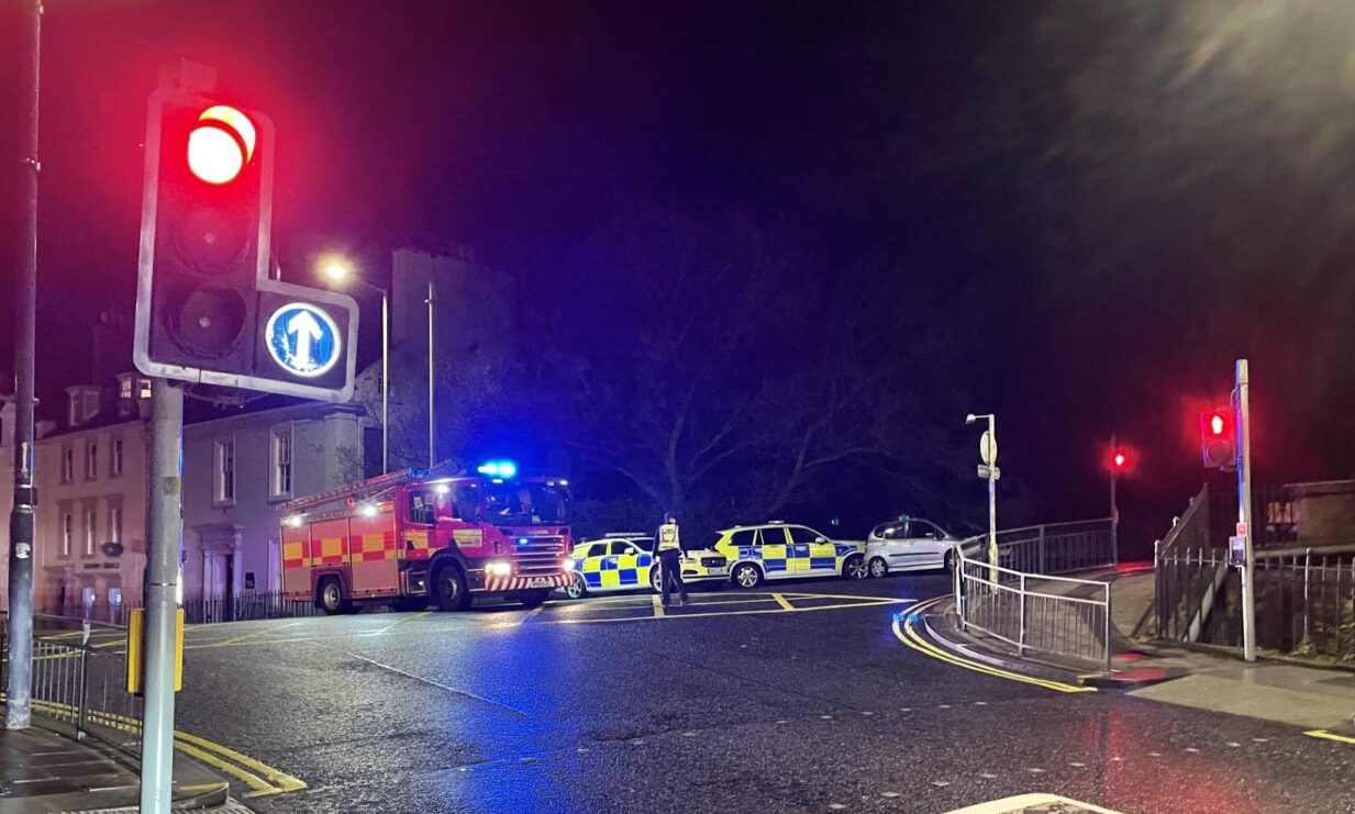 Major emergency response to 'police incident' on River Tay in Perth