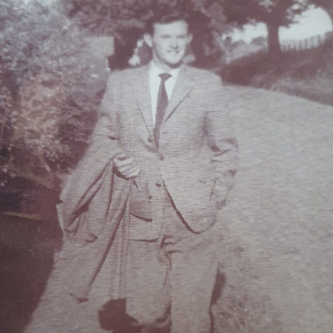 Tributes for 'the best' Tayport driving instructor John Willison