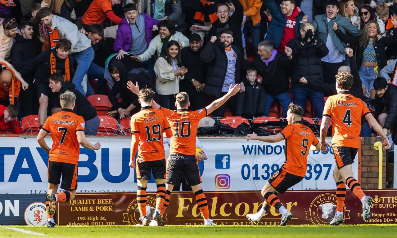 Nicky Clark: Ex-Dundee United, St Johnstone ace lands new club
