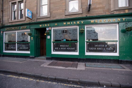Dundee's Speedwell Bar rated second in Great British Pub Crawl