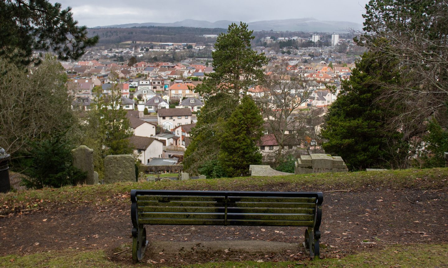 Who was Stuart 'Stu' Alexander, remembered on Balgay bench?