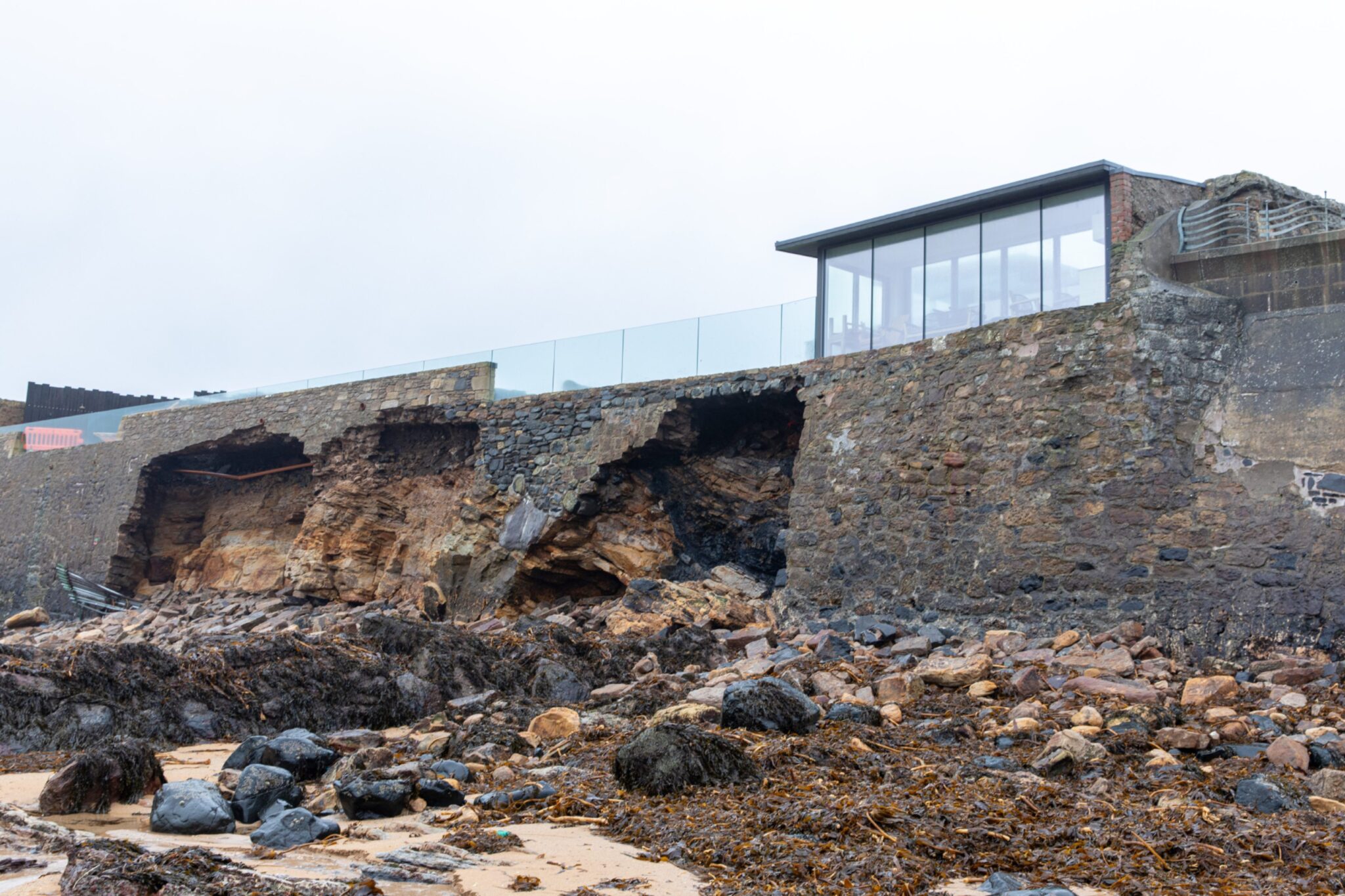 Sea wall collapses below 'Californian’ beach house in Elie