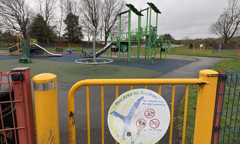 Forfar loch playpark upgrade depends on community support