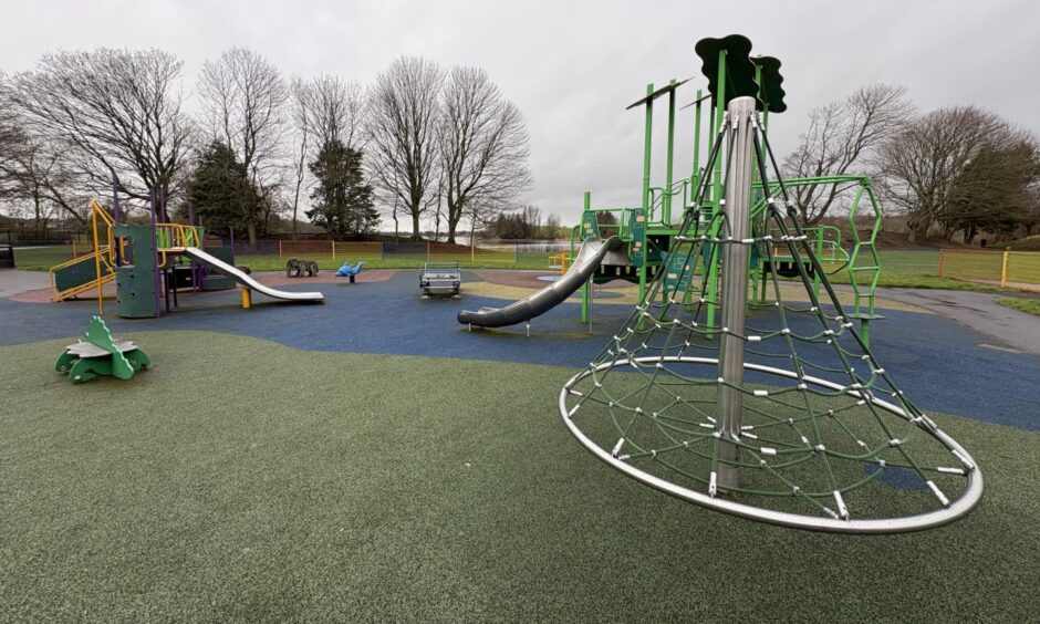 Forfar loch playpark upgrade depends on community support