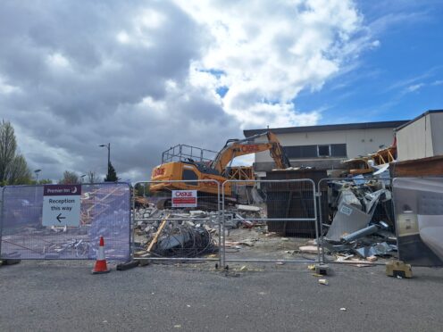 VIDEO: Stirling Premier Inn restaurant demolition begins
