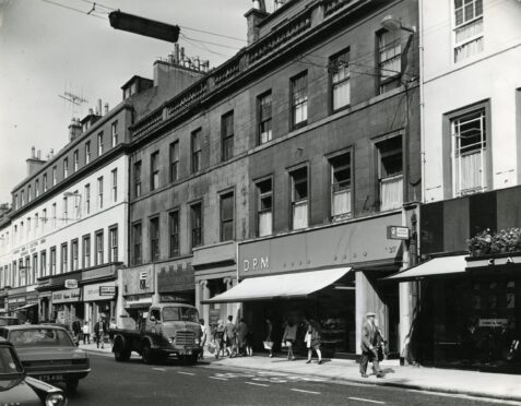 Pictures of Dundee's Reform Street in 60s and 70s | The Courier