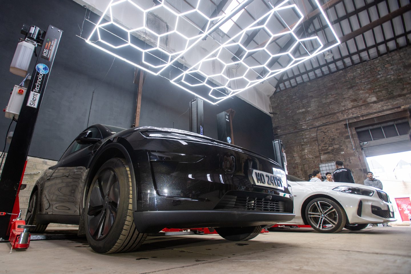20-year-old entrepreneur opens new Dundee garage SP Motors