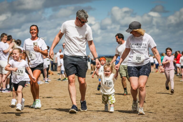 Hundreds run chariots of fire race at West Sands, St Andrews