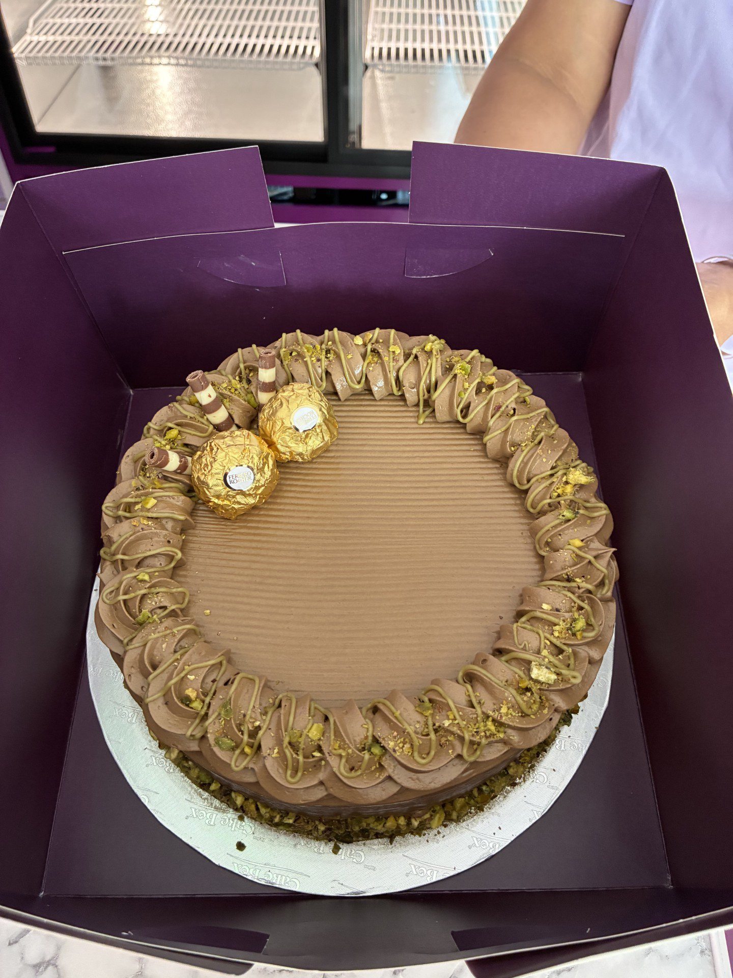 Cake Box celebrates first Dundee store on Reform Street