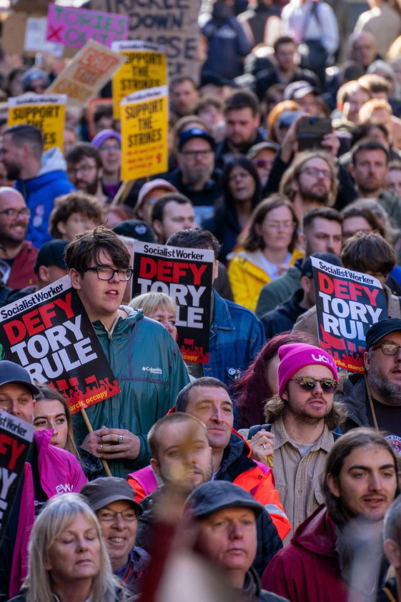 Liz Truss fails to calm Tories on eve of conference as her MPs ...
