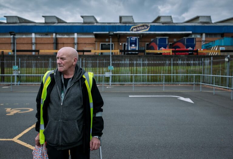 McVitie’s workers leave for last time as plant closes despite owners’ £ ...