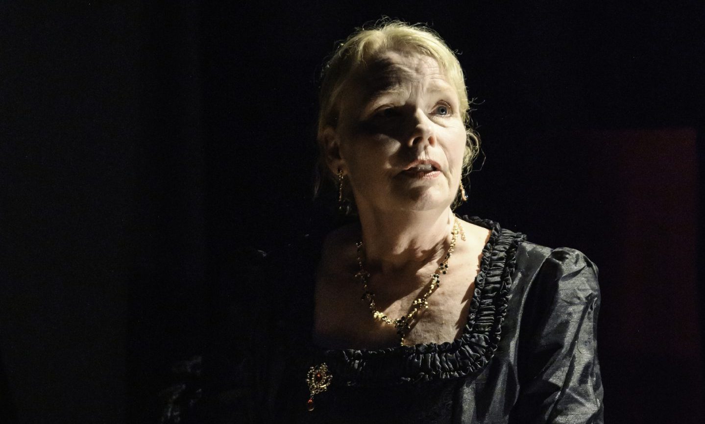 Edinburgh Fringe: Sara Crowe presents Queen Victoria in her own words