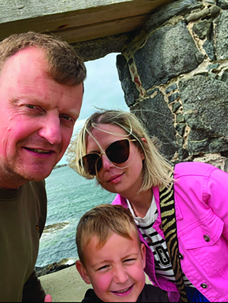 Surgeons help young mum with cheek tumour smile again