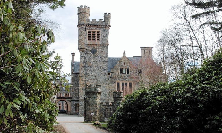 Lady Carbisdale backtracks on Prince Andrew castle invite