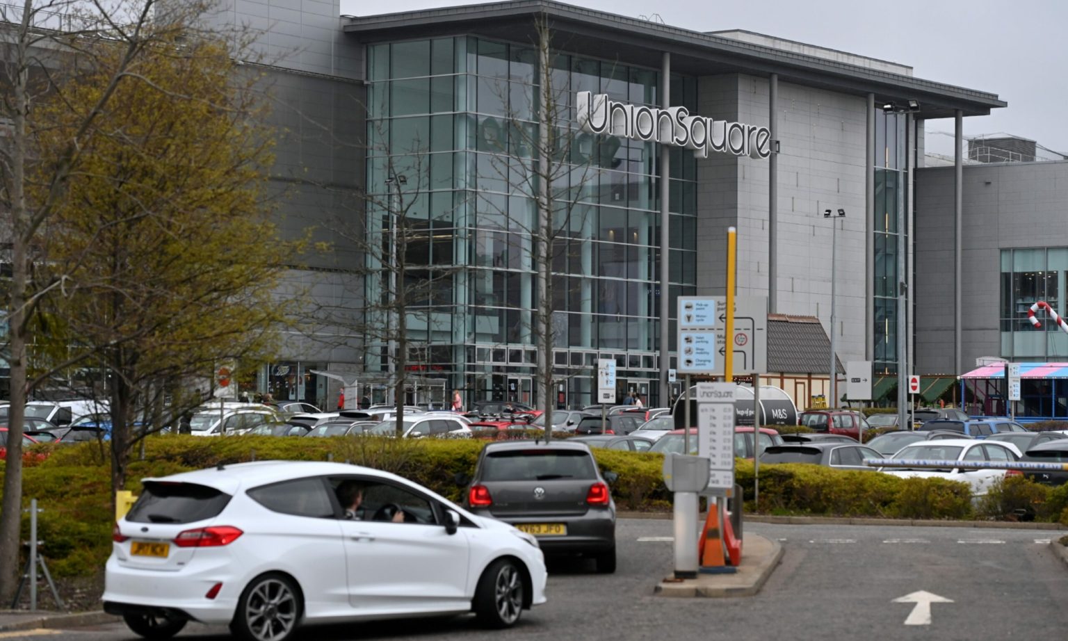 Union Square car park payment system crashes