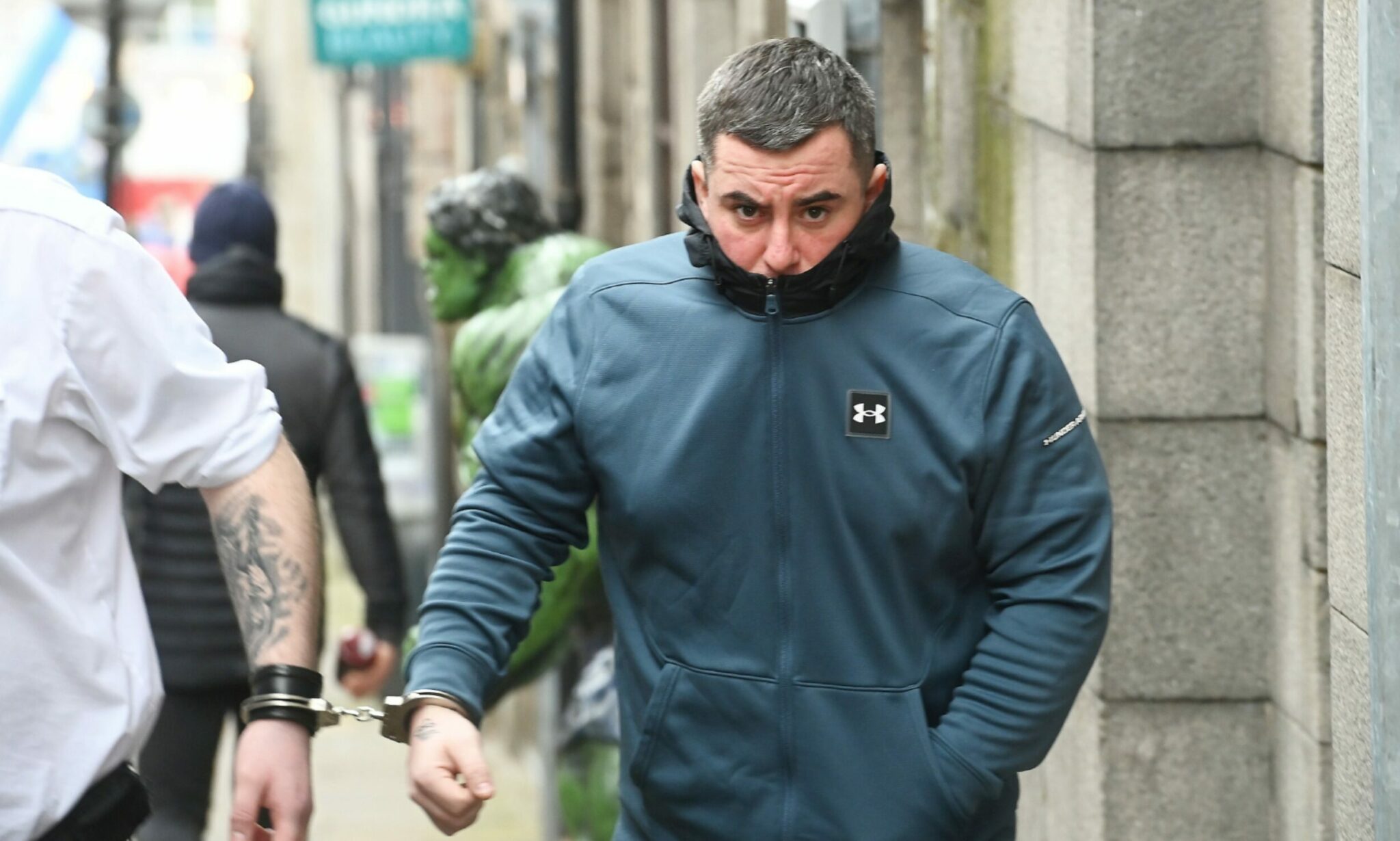 Thug chased victim down Aberdeen street before knifepoint robbery