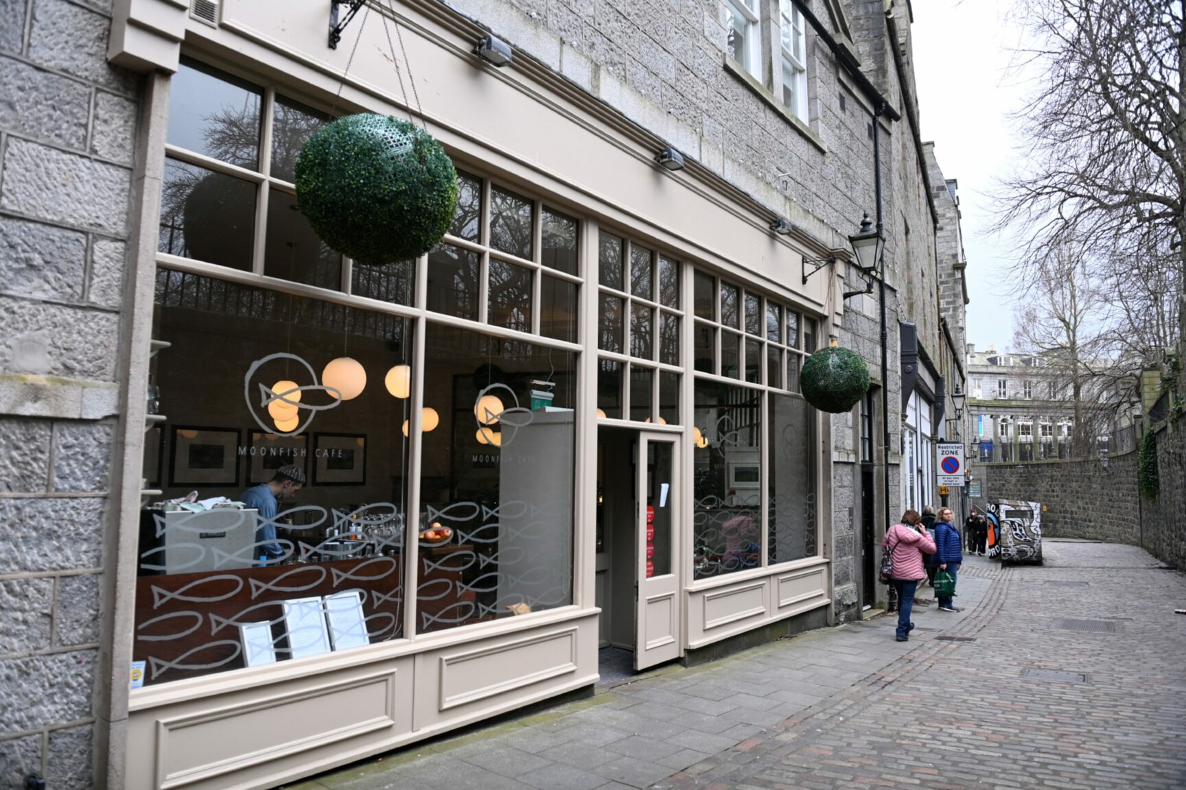 Restaurant review: Moonfish Cafe serves up food with heart and 'sole'