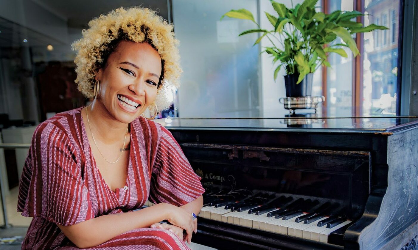 Singing icon Emeli Sande aims to be a role model for young women