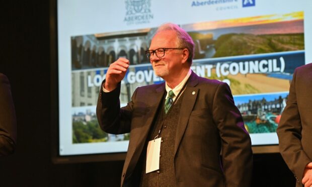 Who is in charge of Aberdeen City Council