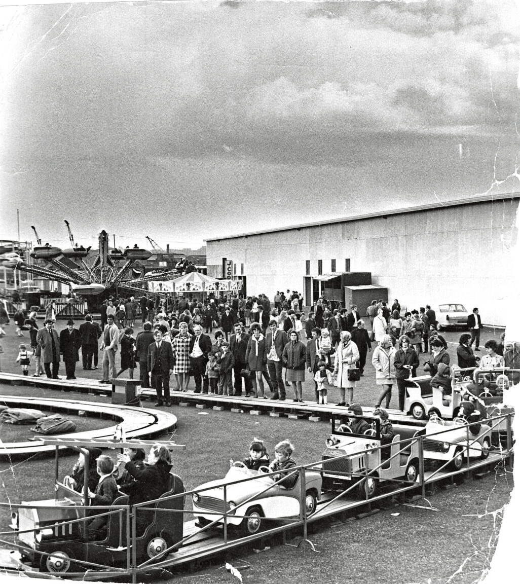 16 archive photos of carnival fun in Aberdeen through the decades