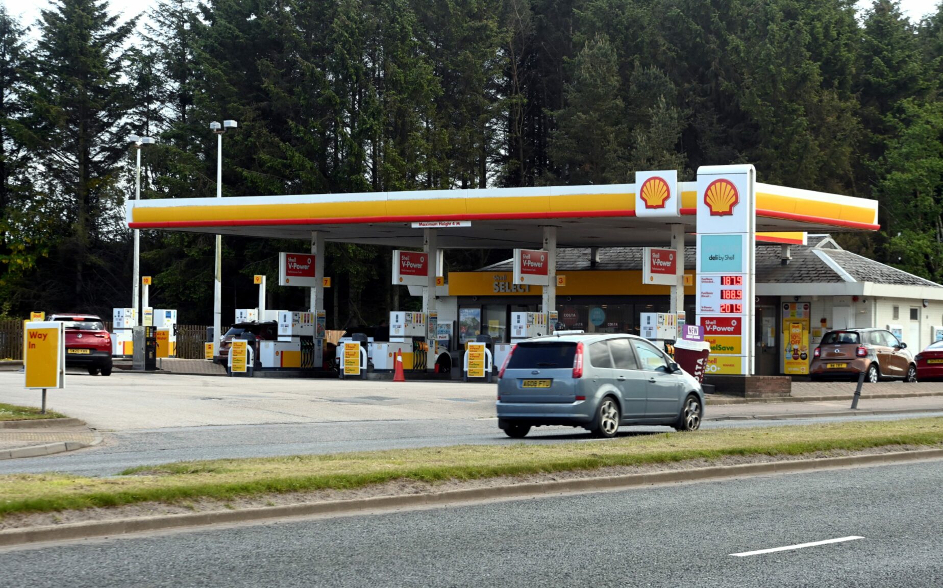 Huge 13p difference in fuel prices between Aberdeen's six Shell garages