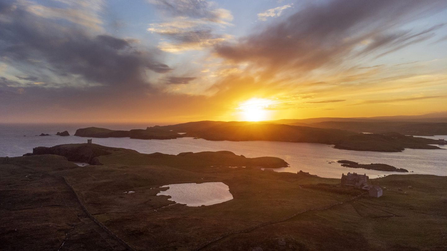 Chance to own Scottish island as beautiful Isle of Vaila goes on sale ...