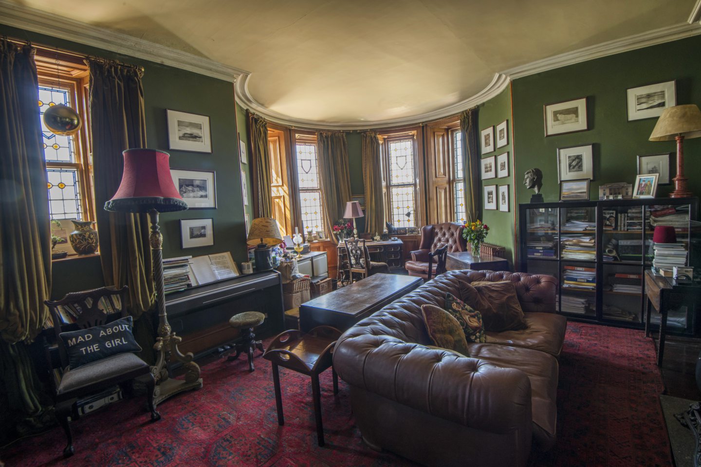 Chance to own Scottish island as beautiful Isle of Vaila goes on sale ...