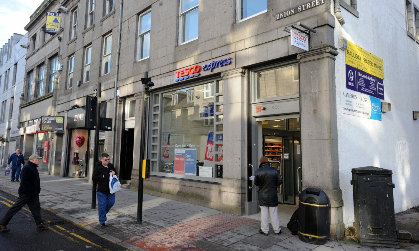 Blacklisted shopper told Aberdeen Tesco worker 'I'm going to kill you'
