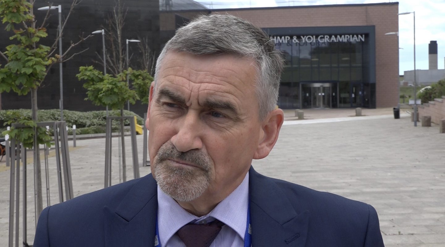 Mobiles smuggled into HMP Grampian INSIDE prisoners and over the wall