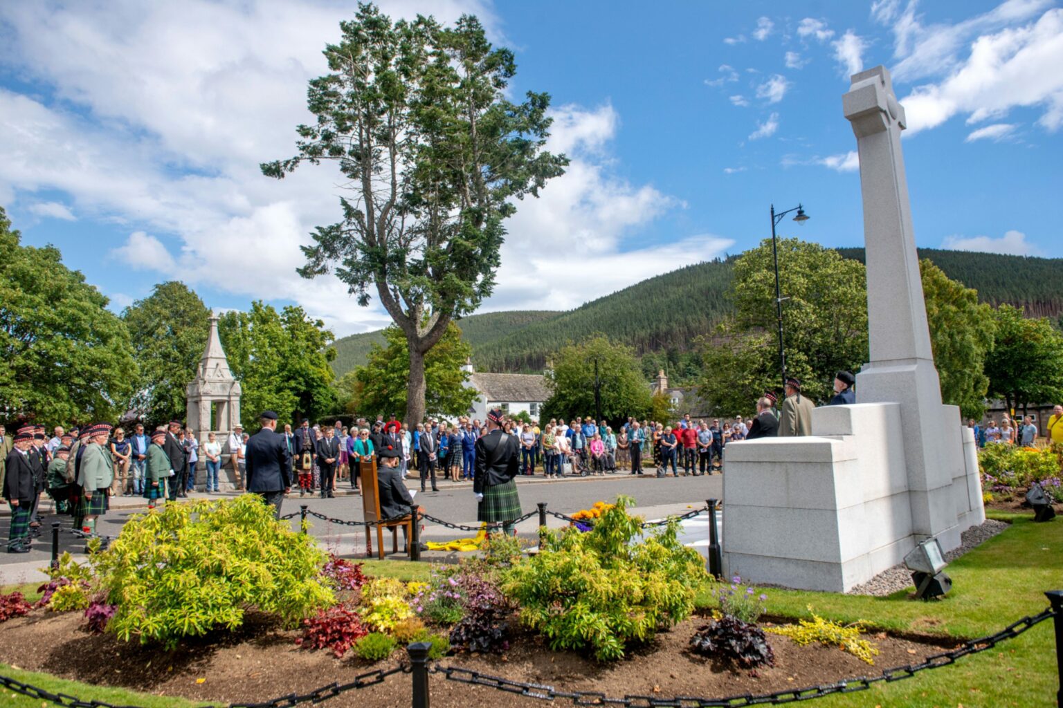 100 years on Ballater pays tribute to fallen heroes - Press and Journal