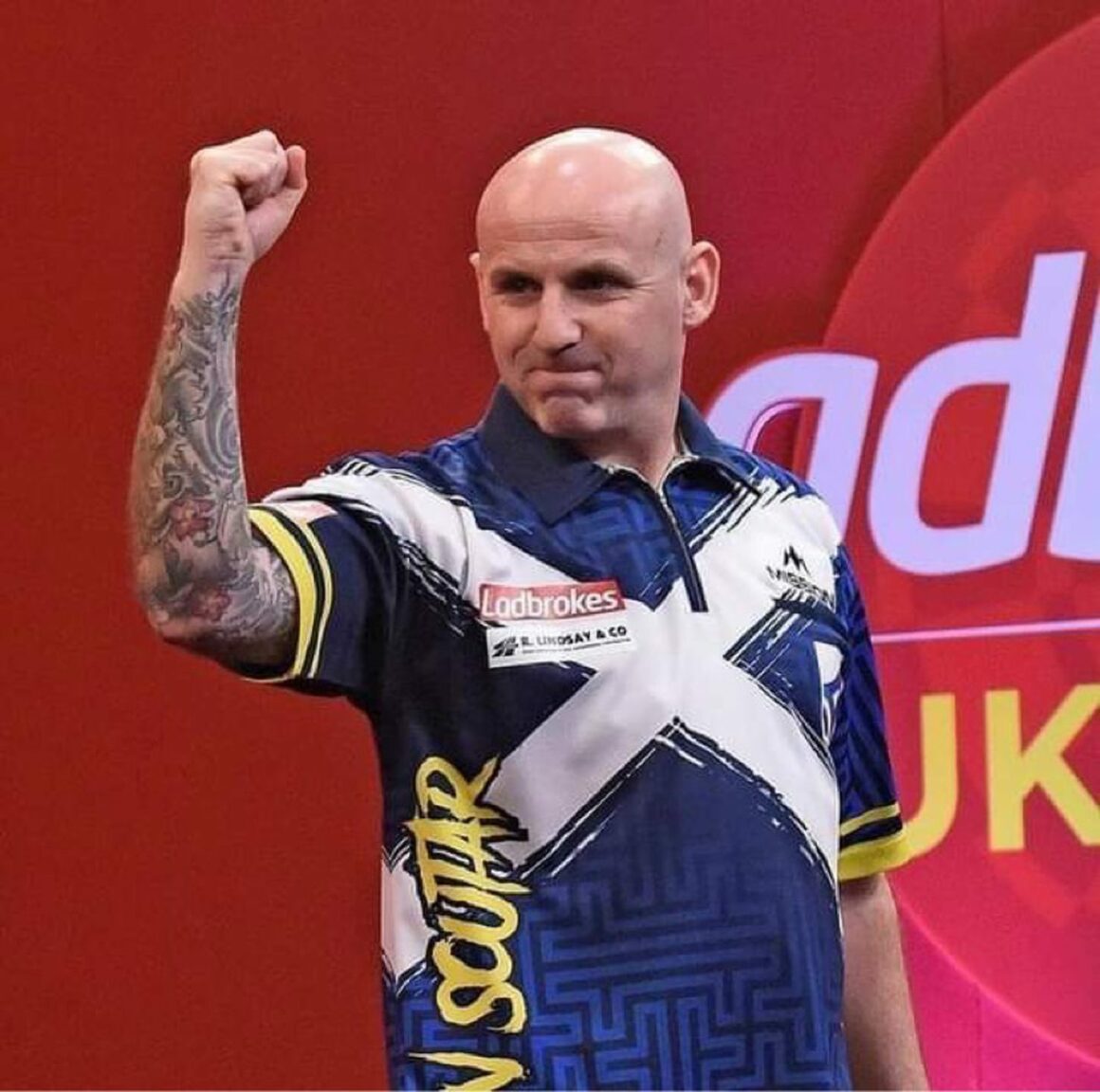 Darts exhibition: Pros visit Oban and Fort William