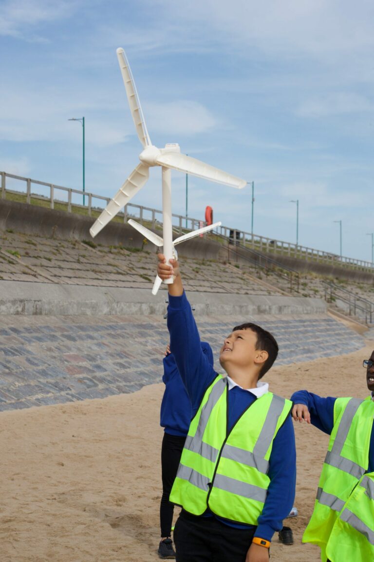 School pupils build wind turbines at Aberdeen Beach as part of ...