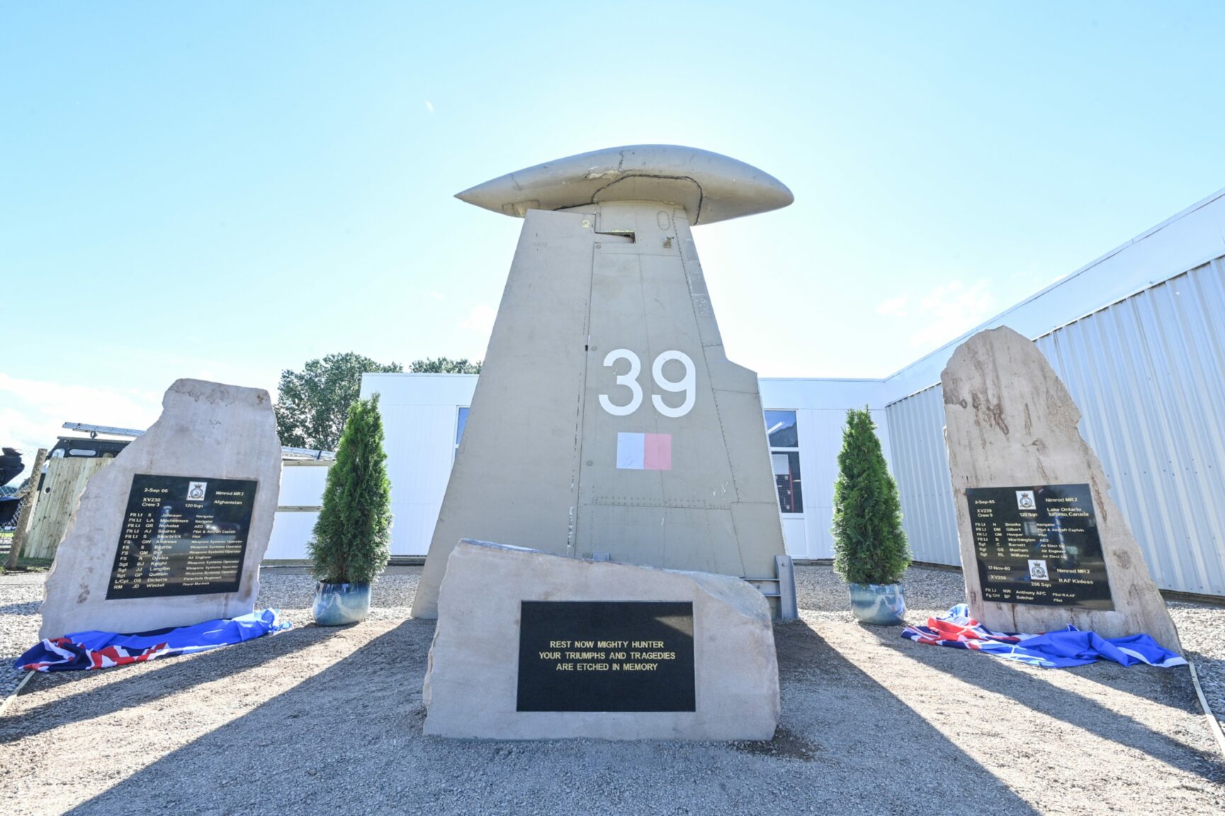 Memorial to those killed in three Nimrod crashes unveiled at Morayvia
