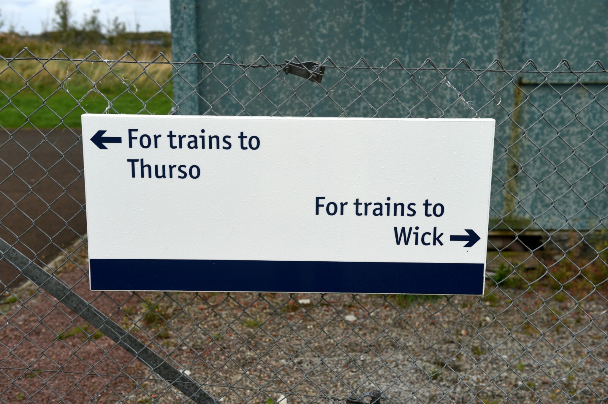 Railway travel time map shows how far you can travel in 5 hours