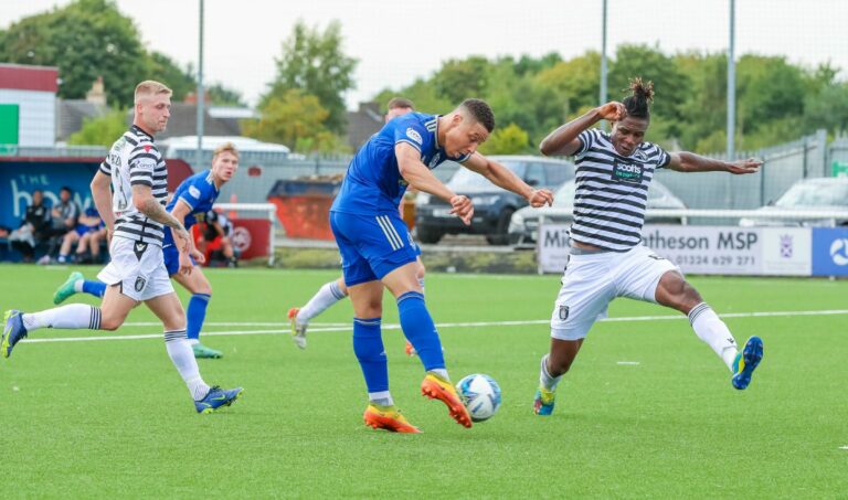 Still work to do for Cove Rangers, says midfielder Iain Vigurs