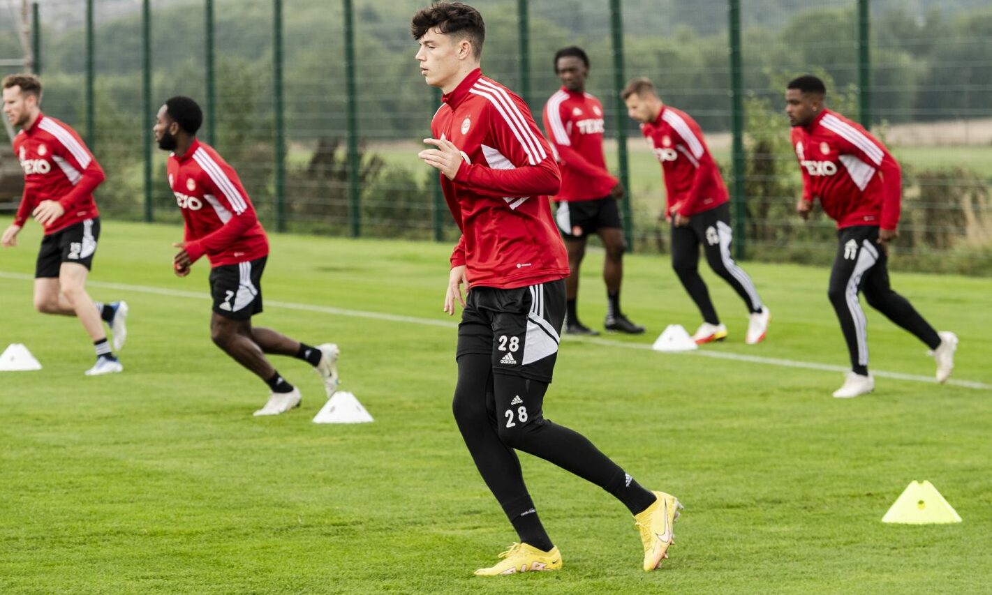 Aberdeen defender Jack Milne joins Kelty Hearts on loan