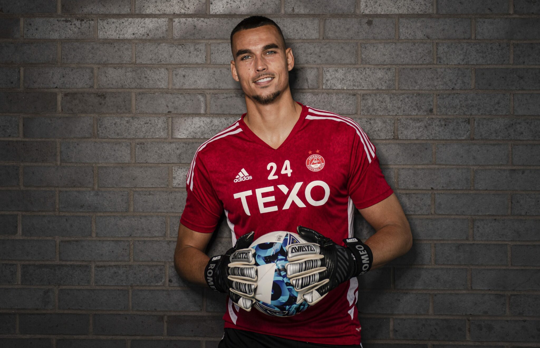 Jim Goodwin: Aberdeen keeper Kelle Roos has ability to force way into ...