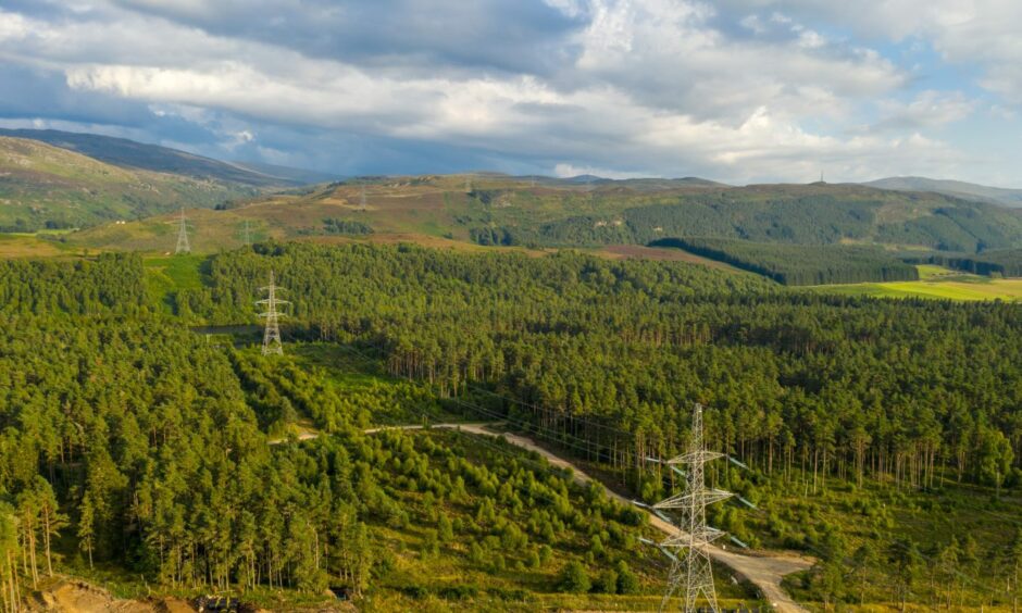 New 120-mile powerline stretching from Peterhead to Beauly to be built ...
