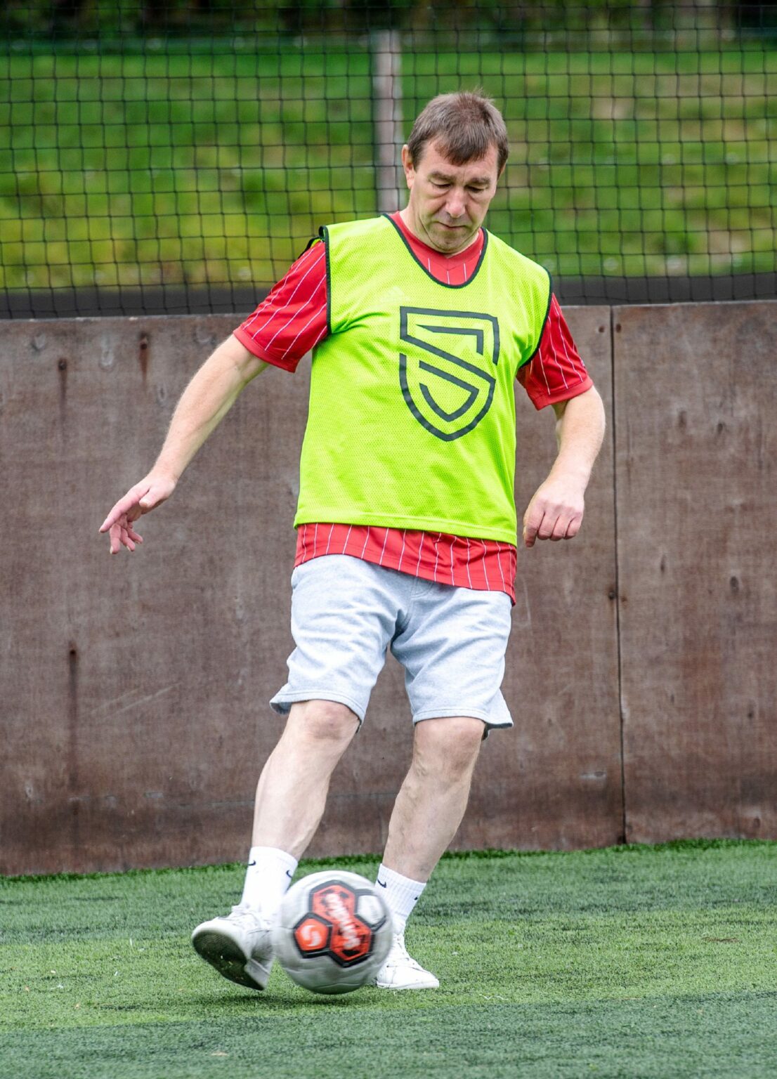 Video: Walk your way to wellbeing with new take on football - Press and ...
