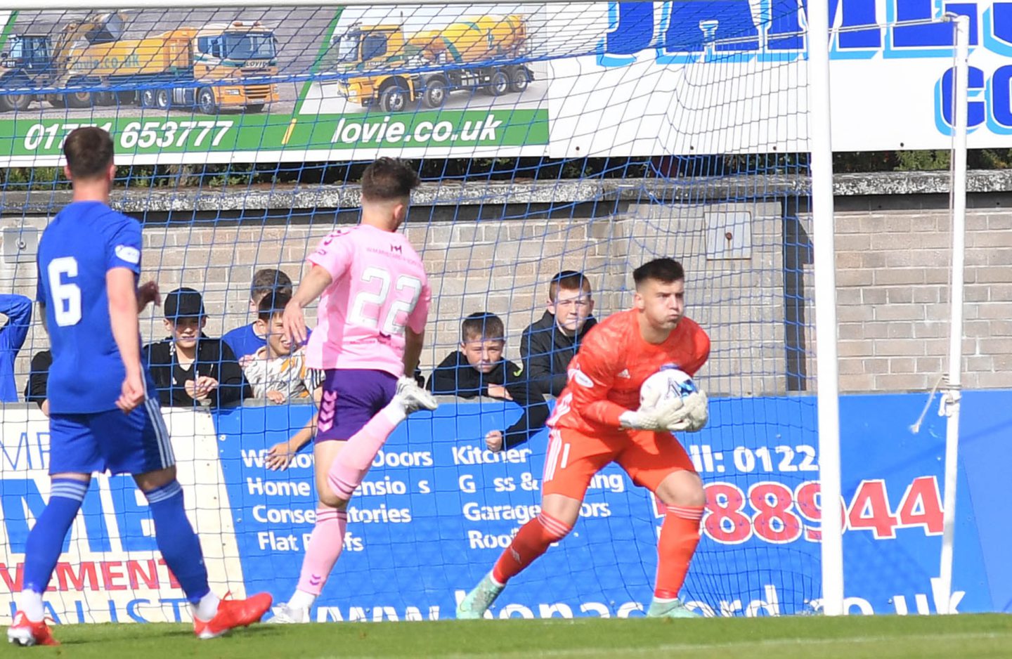 Aberdeen FC goalkeeper Tom Ritchie signs contract extension