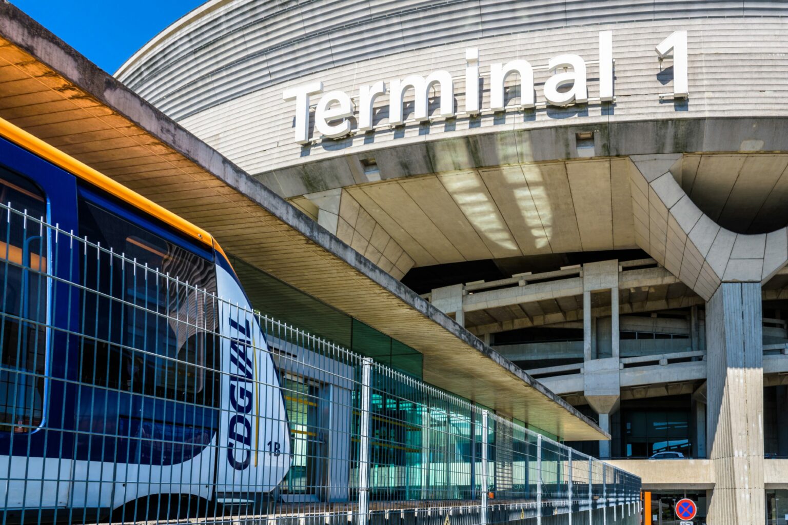 easyJet launching flights between Aberdeen and Paris