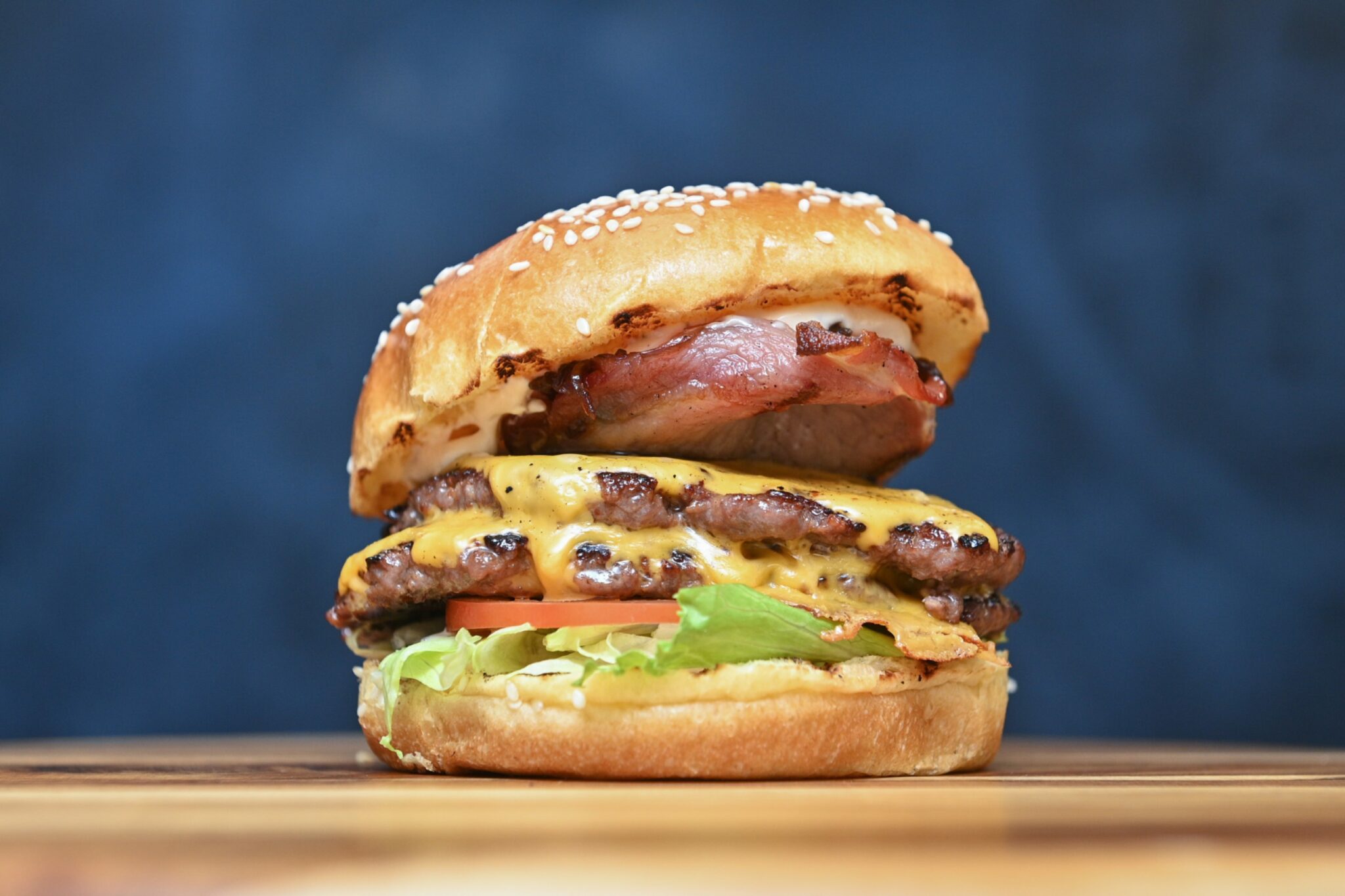 Former Elgin food truck Humble Burger sets down at Foggies Bar