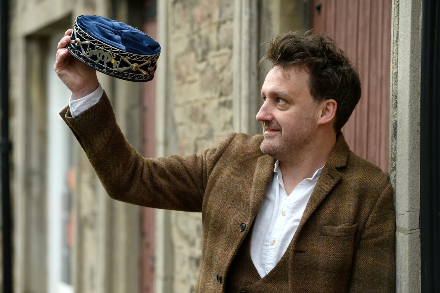 Lewis-born poet, journalist and lecturer Peter Mackay named Bard of An ...