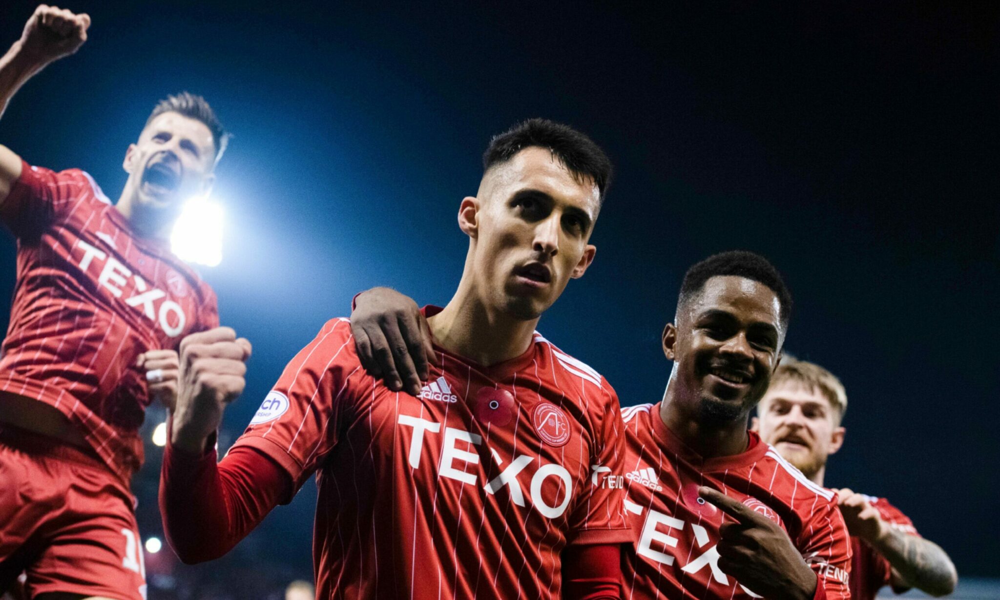 Aberdeen: Miovski praised for penalty 'courage' against Dundee Utd