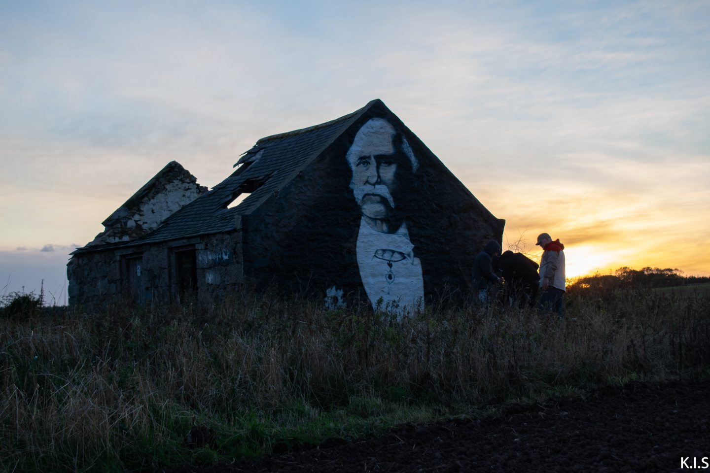 Artists behind Thomas Blake Glover murals at Toll of Birness revealed ...