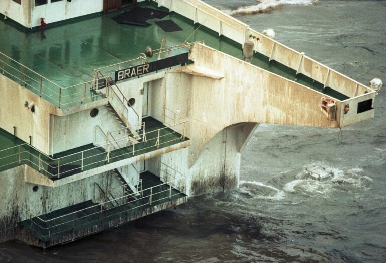 Braer oil disaster: When oil spilled off Shetland