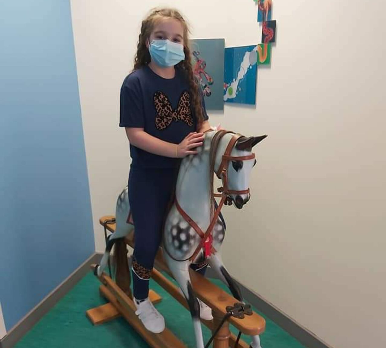 Elgin's Lucy Stewart fronts Starlight's Christmas hospital campaign