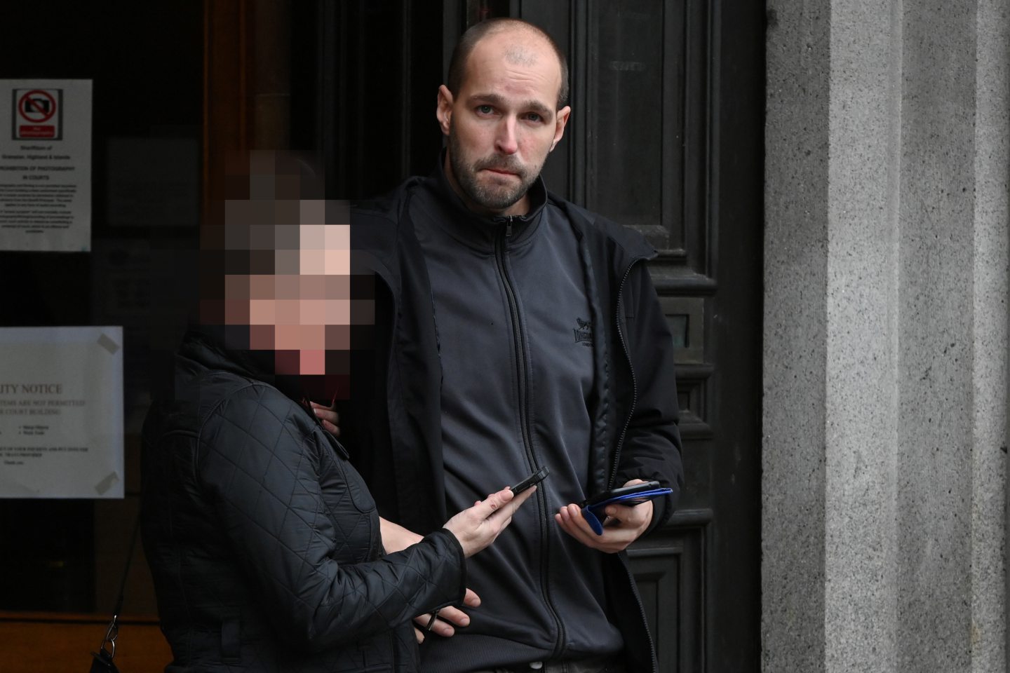 Man hit with metal pole after accidentally sexting friend's girlfriend